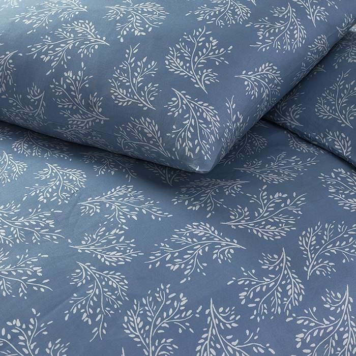 Ložní souprava PREMIUM ORGANIC modrá, bílé rostliny 140 x 200 + 70 x 90 ...